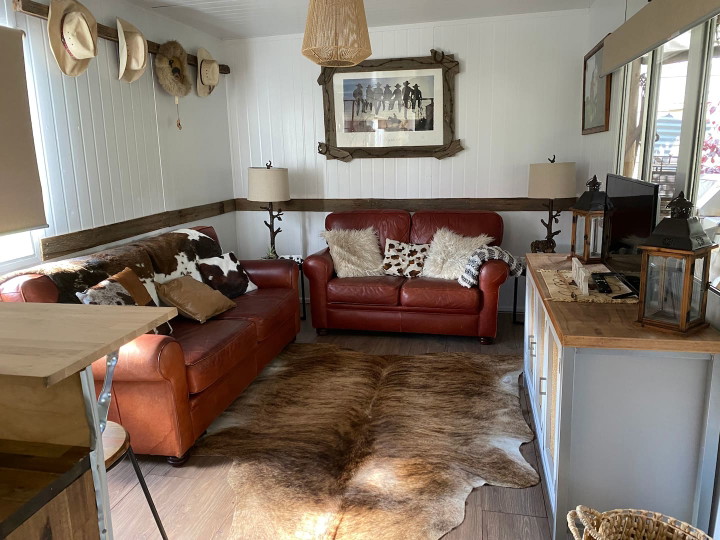 Newly Renovated  The Huts - Portarlington