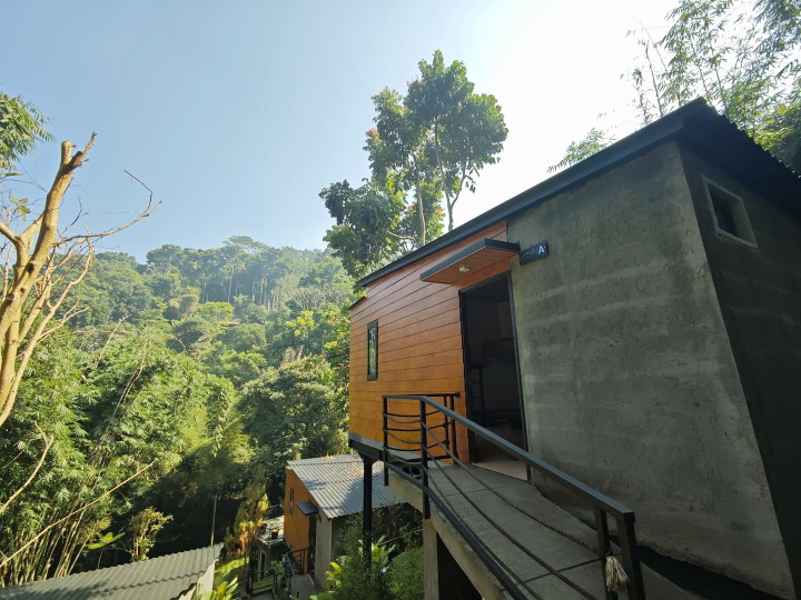 Mariposa A For 5 Guests -Pet Friendly - Bathub - Bandung