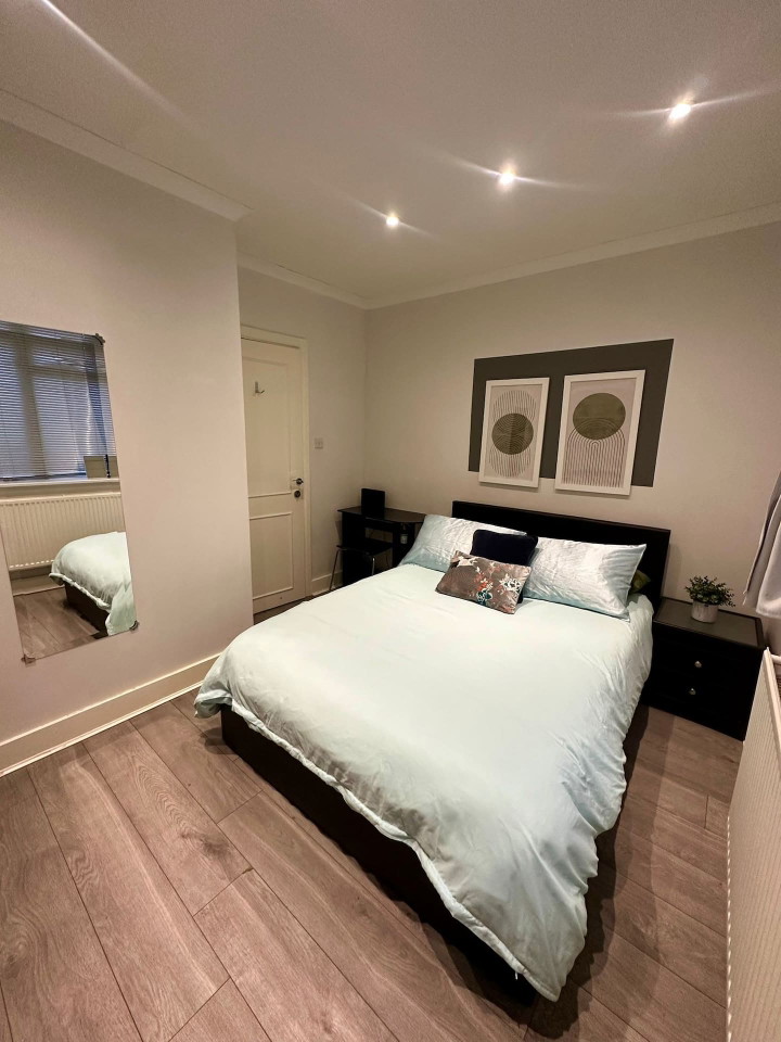 Private Flat Near Westfield White City - Central London