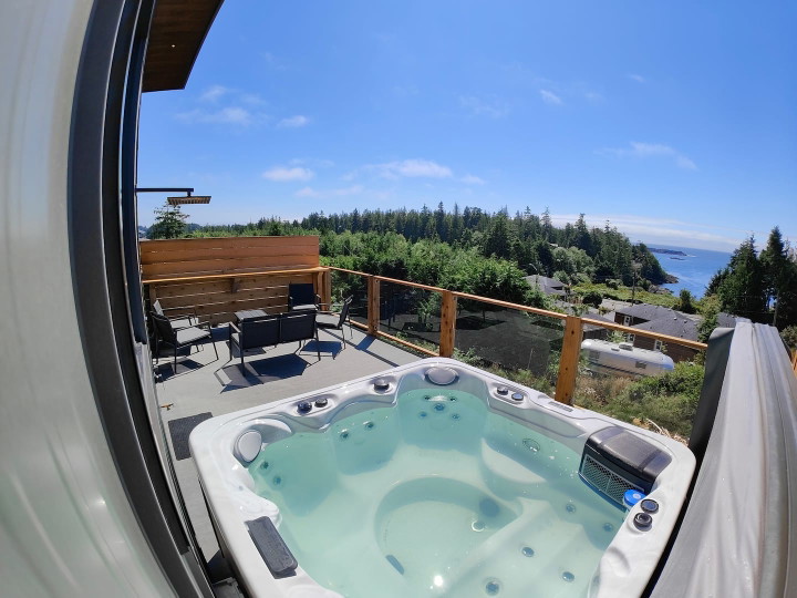 Ocean View Retreat With Hot Tub. - Ucluelet