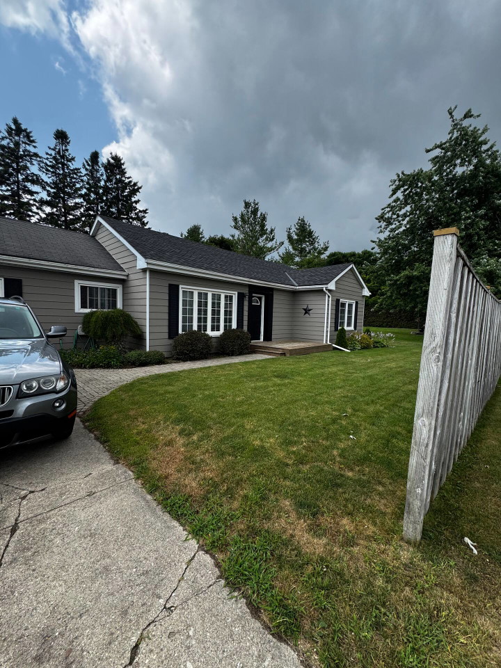 Country Style Gem In The City - Fergus