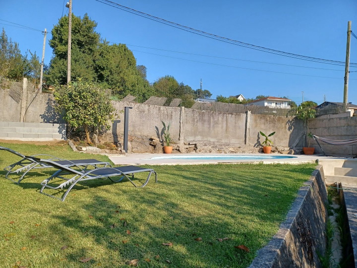 A House With A Garden - Vigo