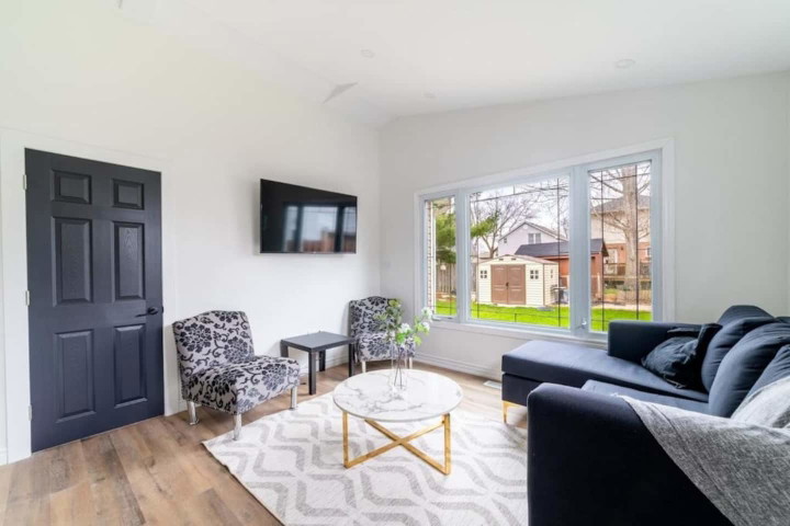 Chic Niagara Base | Close To Canal & Downtown! - Welland
