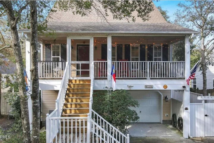 5 Mins To Beach, Golf Cart, Pet Friendly With Yard - Oak Island, NC