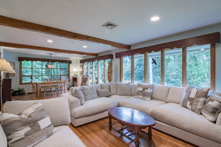 Luxury Mid-century Forest Home, Mins From Downtown - Northampton, MA