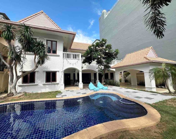 Phratum Nak Pool Villa - 3 Br Private Pool Pattaya - Pattaya City