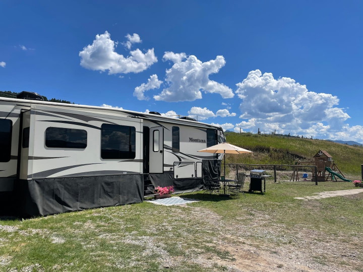 Cozy Camper With Mountain Views - Wyoming