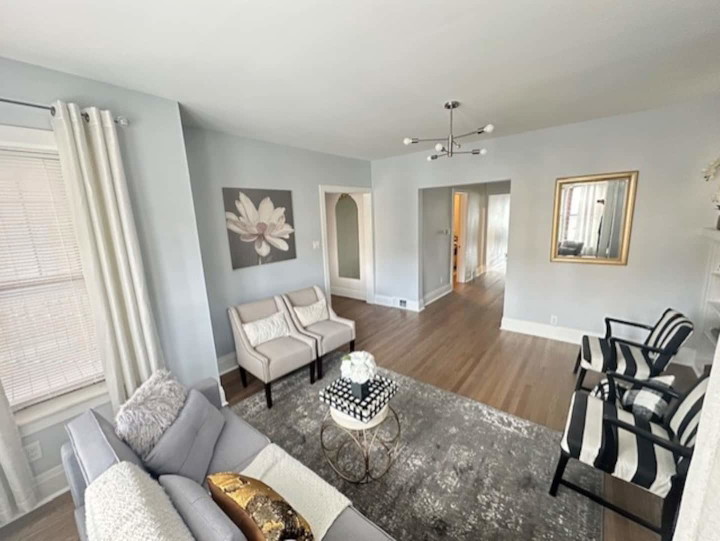 House To Relax - Countryside, IL