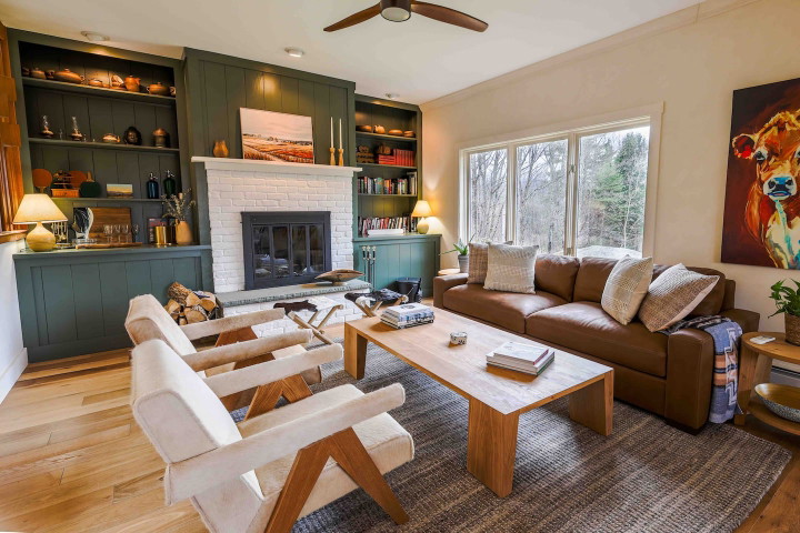 Stowe Chalet: Designer, Mt Mansfield View - Waterbury Village Historic District