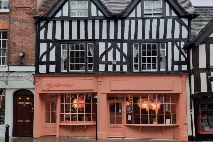 Cosy 1. Town Centre Flat With Free Nearby Parking - Shropshire