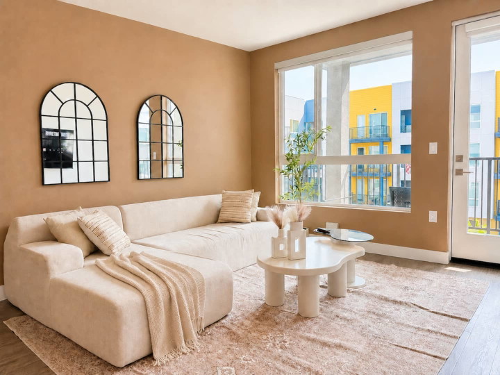 Luxe Apartment 10 Min To Disneyland | Pool & Gym - Tustin, CA