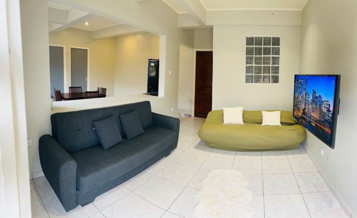Casa Bueno - Suriname