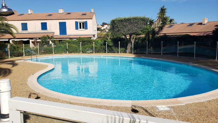 Beautiful Mazet In Residence In Bormes With Pool - Bormes-les-Mimosas