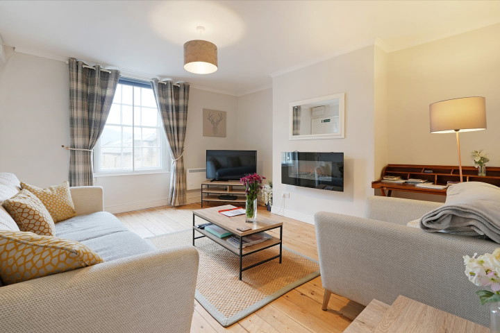 Spacious Central Bakewell Apartment -Sleeps 4/5 - Bakewell