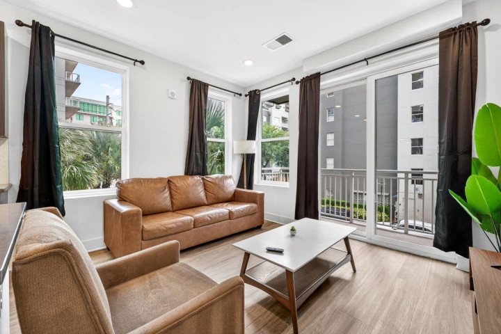 Upscale 2br Stay | Minutes From Convention Center - Tampa, FL