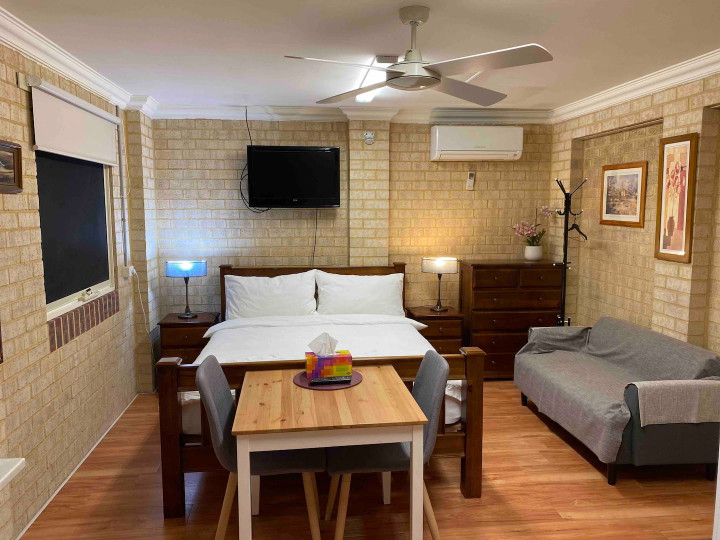 Entirely Yours Lovely Cosy Guesthouse - Perth, Australia