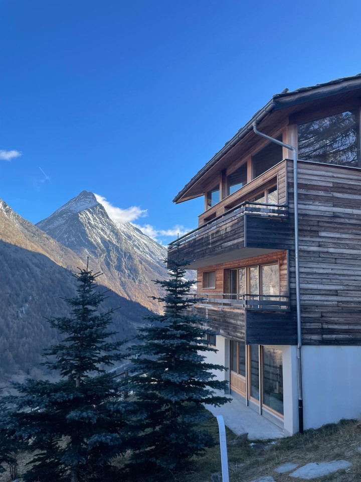 Luxurious Chalet With Wellness - Saas-Fee