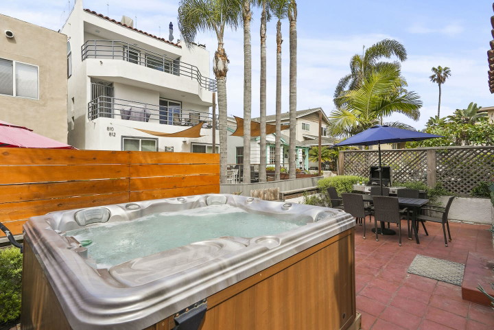 Massive Beach Home W/ Ac, Garage, Spa & Bay View - San Diego, CA