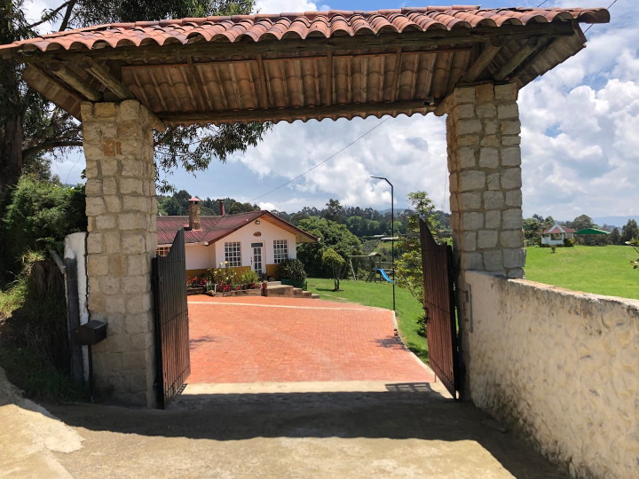 Hermosa Casa Quinta Para Parejas Y Familias. - Facatativá
