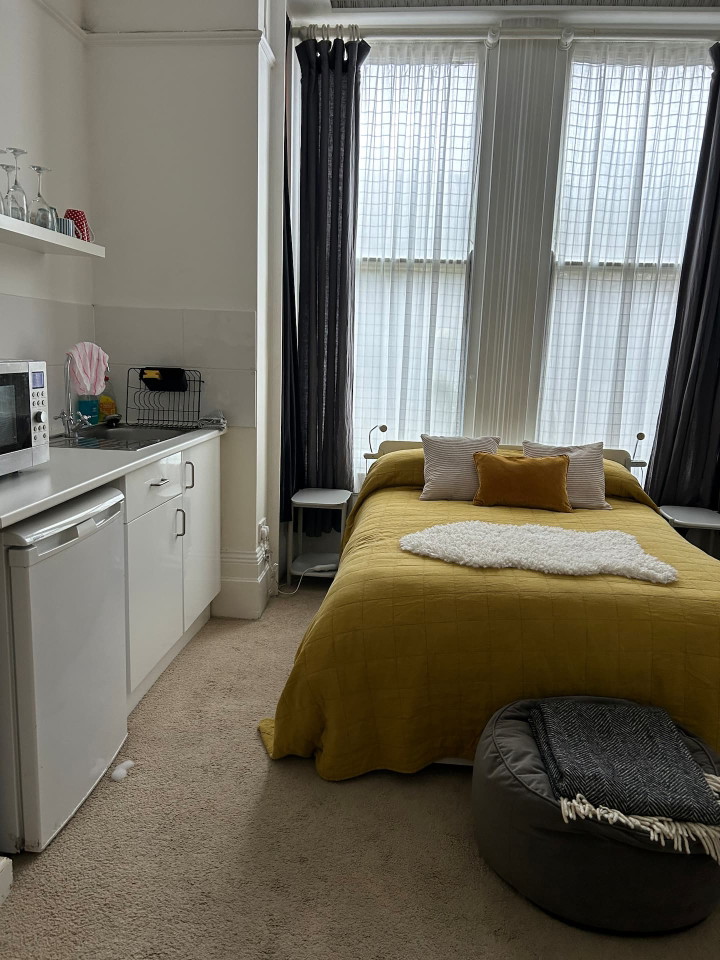Studio Apartment - Brighton