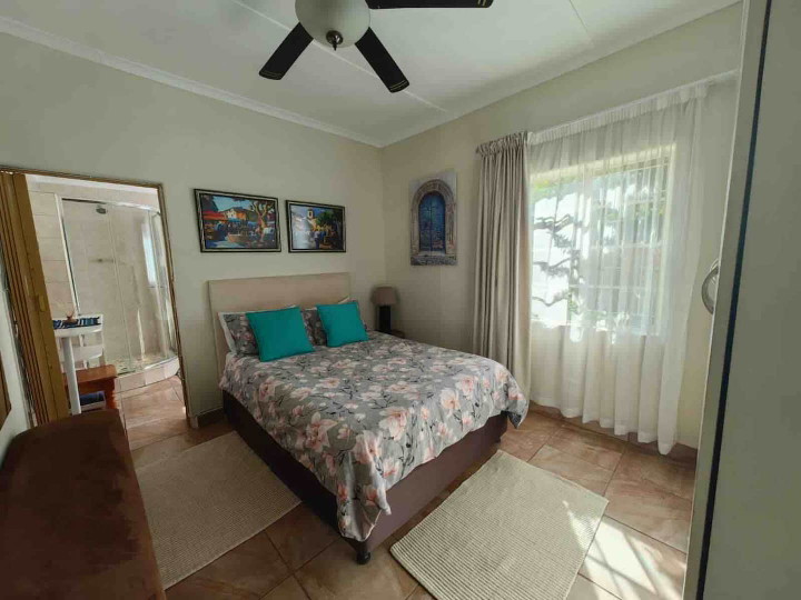 Fully Furnished Cottage Separate Underroof Parking - Boksburg