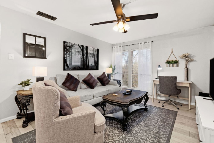 Apt Near Ft Sam | Pearl | Riverwalk | Frost Center - San Antonio