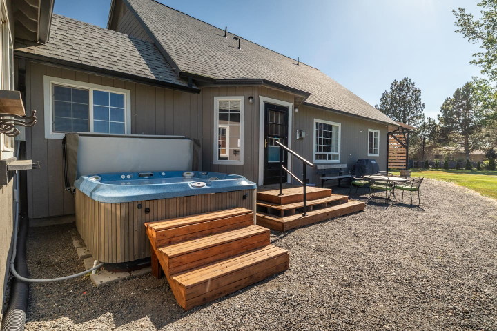 Spacious Family Home W/ Hot Tub - Ellensburg, WA