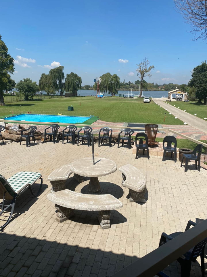 Vaal River Weekend Getaway - Luxury Family Unit 11 - South Africa