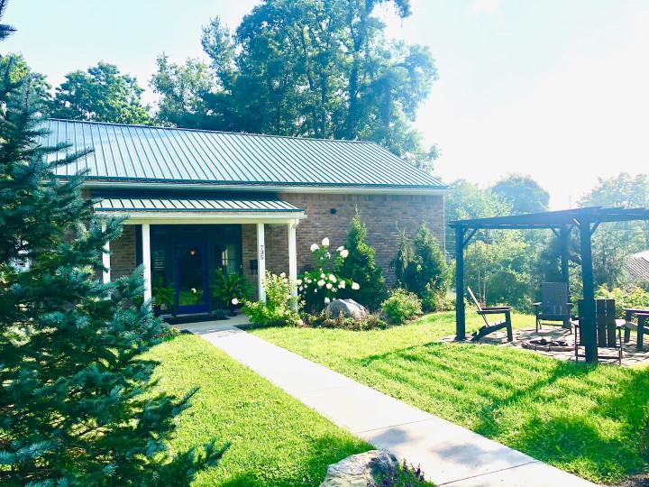 "Stones Throw Retreat" In Downtown Lewisburg - Lewisburg, WV