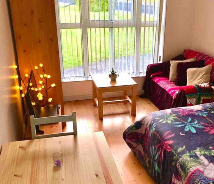 Clean, Cosy, Quiet And Central Private Apartment - Letterkenny
