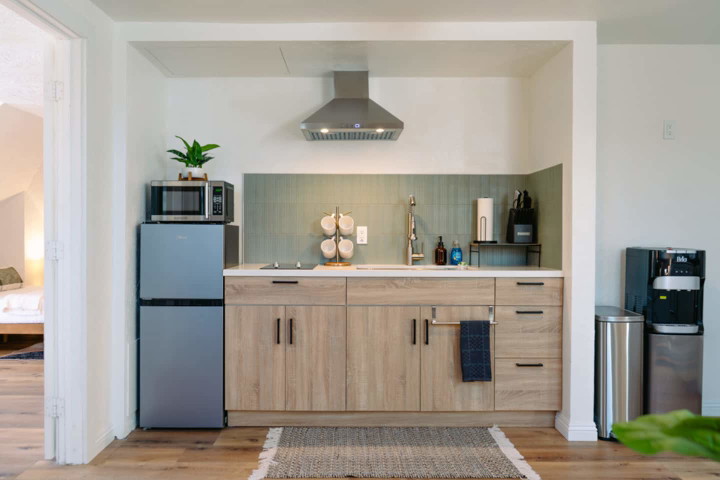 Studio For Professional Traveller - Fresno, CA