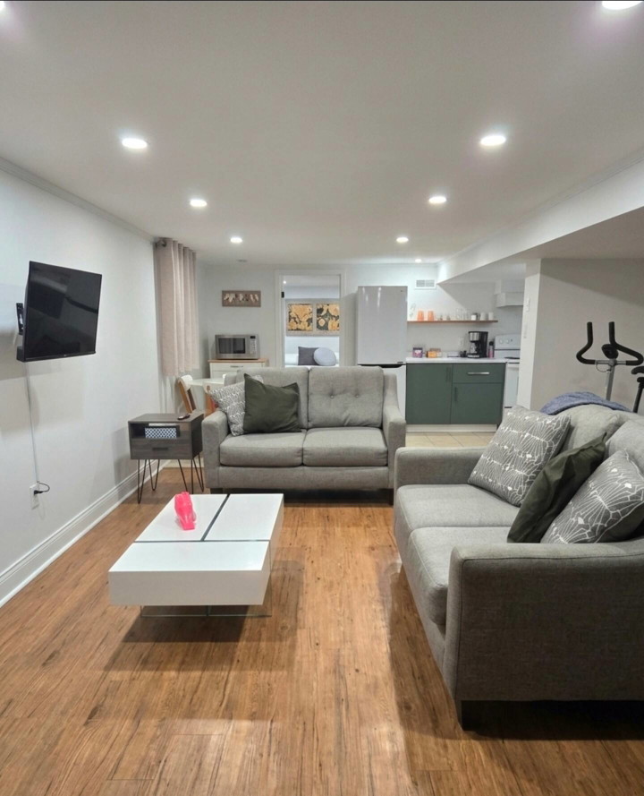 Mulberry Suite Ideal For Visiting Prof/work/school - Kingston