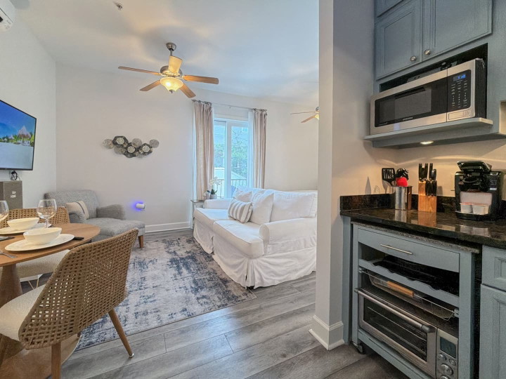 Fresh 30a Condo Sleeps 4 | Near Rosemary + 2 Pools - Rosemary Beach, FL