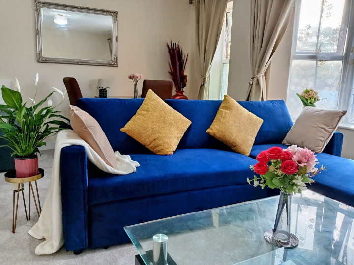 Cozy 2 Br Apt | 26 Min To London | Sleeps 7 - Woking