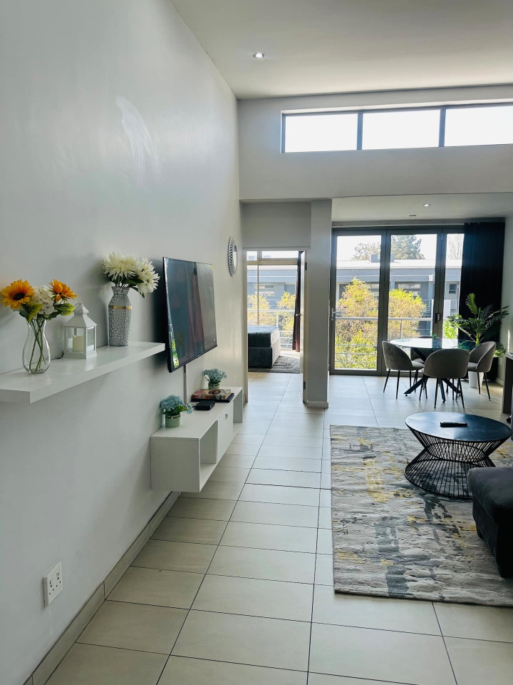 Spacious Unit In Morningside - Sandton
