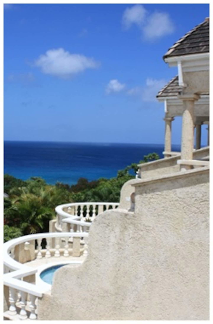3 Br. Beach Villa, Views, Wifi, Ac, Pool, Ensuite - Barbados