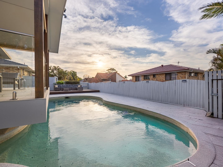 Luxe Designer Home | Private Pool & High Ceilings - Brisbane