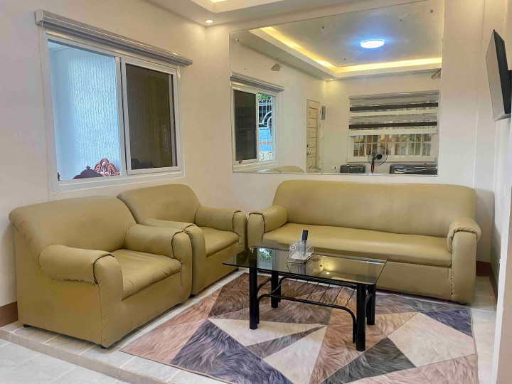 Spacious & Affordable 3br Home | Ps4 | Karaoke - Cabanatuan City