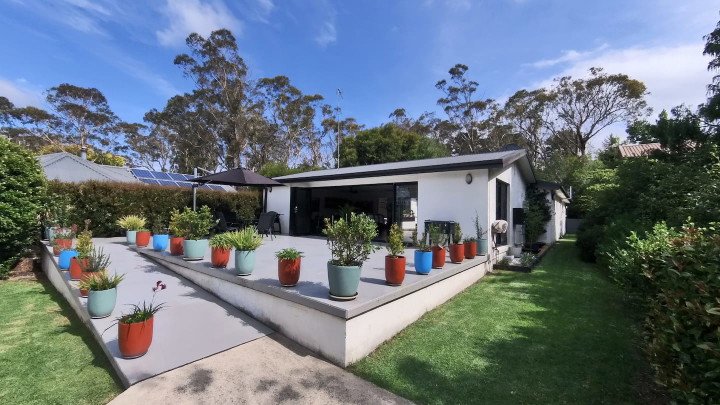 Modern 2 Bedroom Home With Outdoor Cedar Sauna - Katoomba