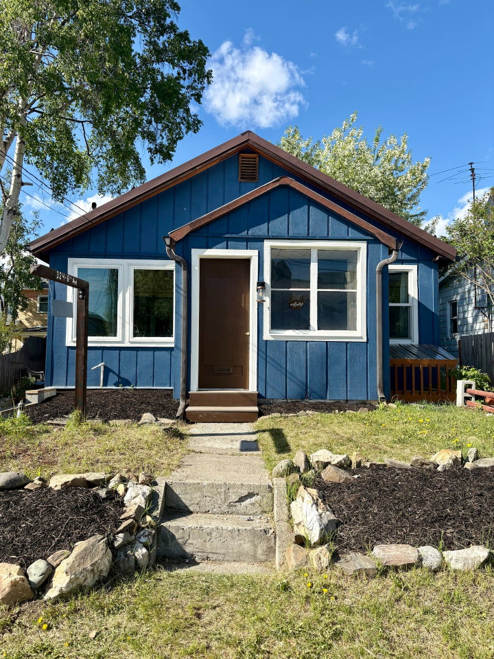 Breakaway Bungalow - Fairbanks, AK