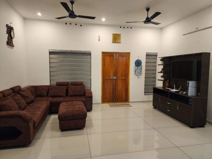 Spacious 5 Bhk Luxury Stay - Thiruvananthapuram