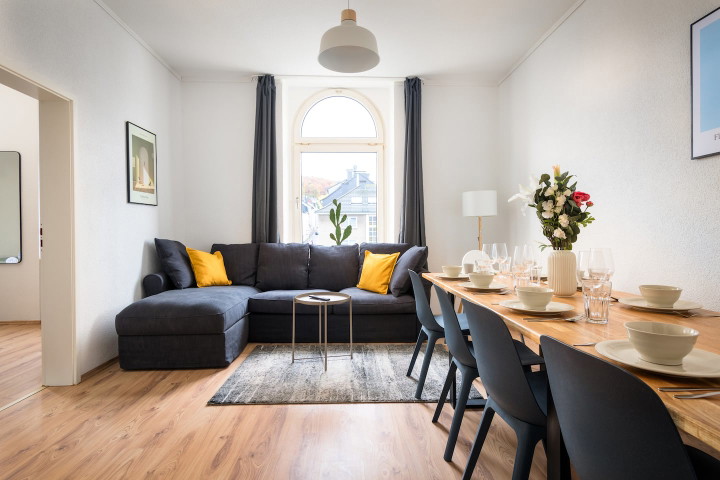 10 Min Close By The Suspension Railway Wuppertal - Wuppertal