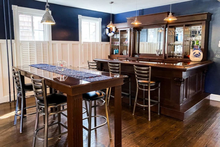 Walk To Usna Gate 1, City Dock, W Bar & Parking - Annapolis, MD