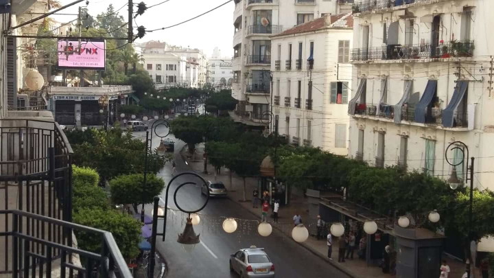 Appartement à La Rue Didouche Mourad - Place Audin -