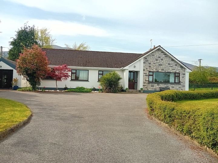 Mountain View. Spacious Private Bungalow. - Irlande