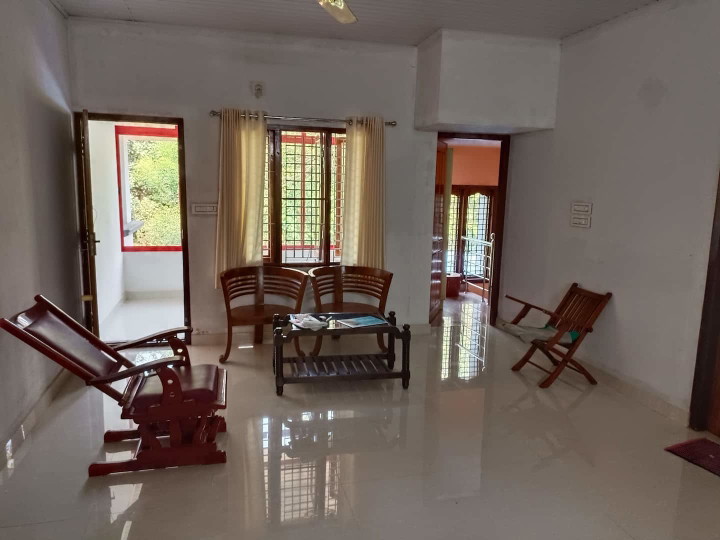 Cheerful 3 Bedroom Home In Quiet Neighborhood - Kasaragod