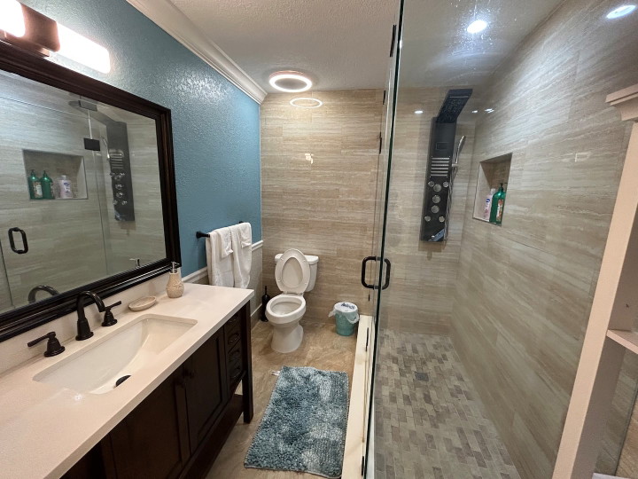 Beautiful Home W/ Pool - Coral Springs, FL