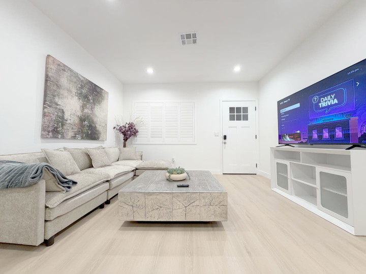 Sleep 8| New Built 2bd 2 Ba| Disneyland Home - Placentia, CA
