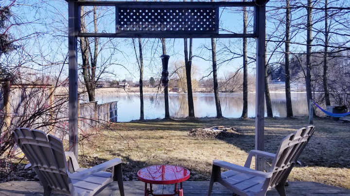 Cozy Waterfront Cottage - Ontario