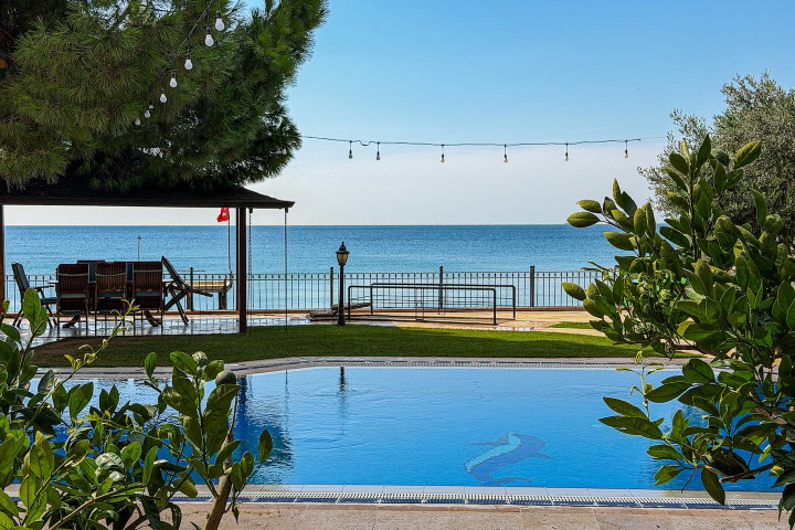 Denize Sıfır Muhteşem Manzaralı Tatil Villası - Gebze